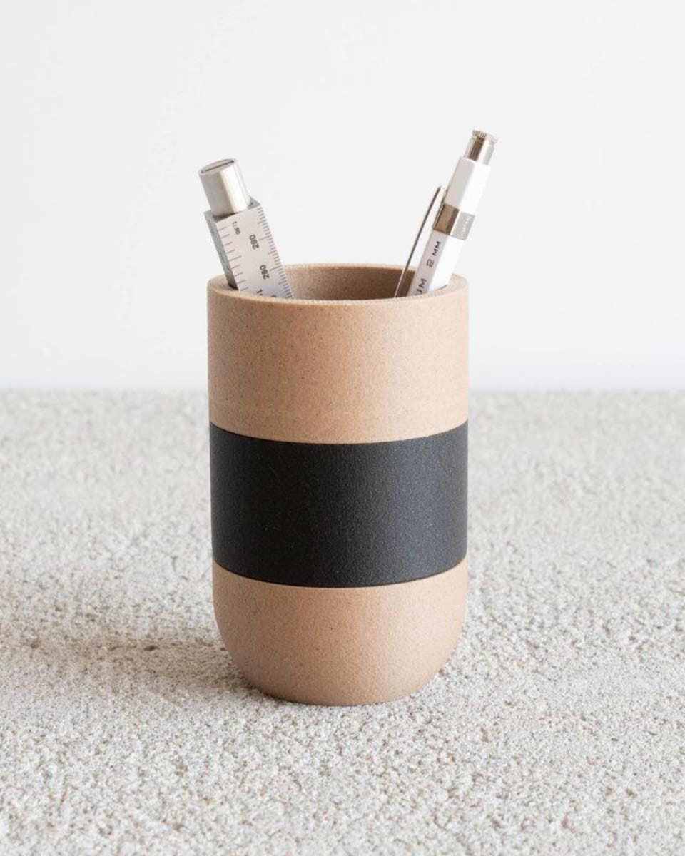 Portamatite in legno con fascia nera design sostenibile – Livingdeco.it
